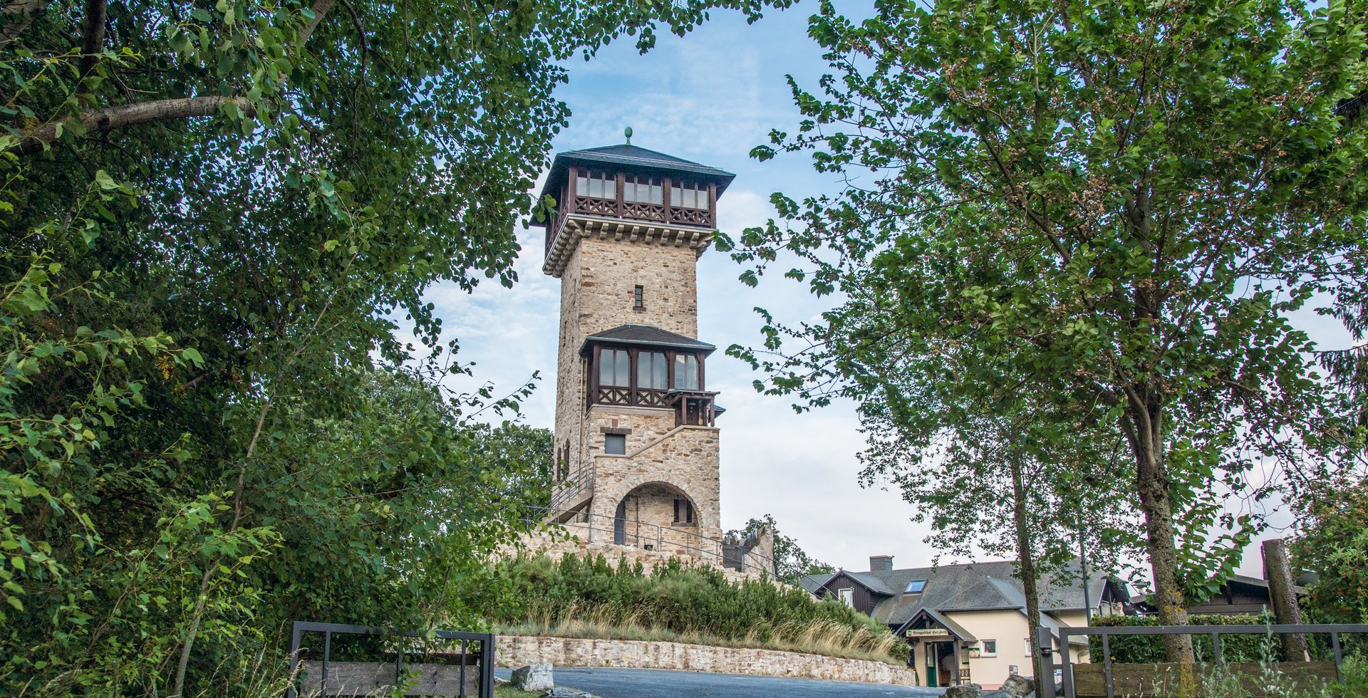 Herzberg und Herzbergturm | Bad Homburg v. d. Höhe